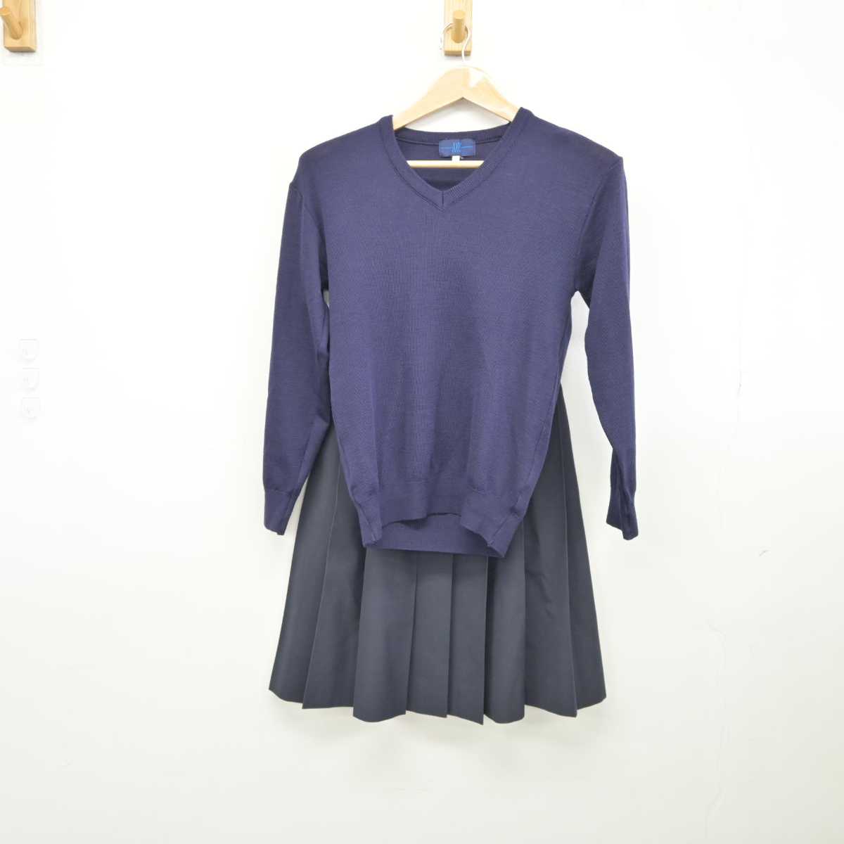 【中古】岡山県 吉備中学校 女子制服 2点 ニット・スカート Sf039983 中古制服通販パレイド