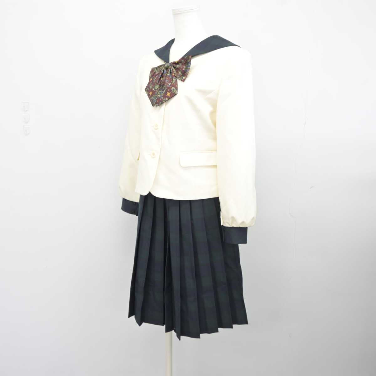 【中古】長崎県 長崎日本大学学園 長崎日本大学中学校 女子制服 4点 セーラー服・スカート Sf040007 中古制服通販パレイド