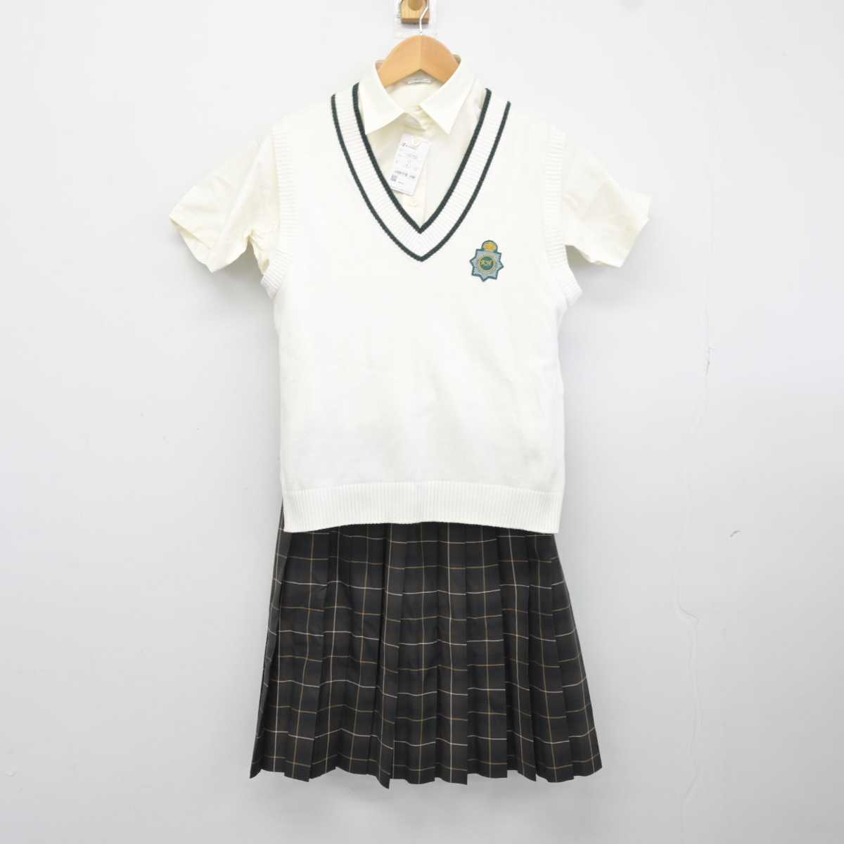 【中古】福岡県 九州産業大学付属九州高等学校 女子制服 3点 ニットベスト・シャツ・スカート Sf040272 中古制服通販パレイド
