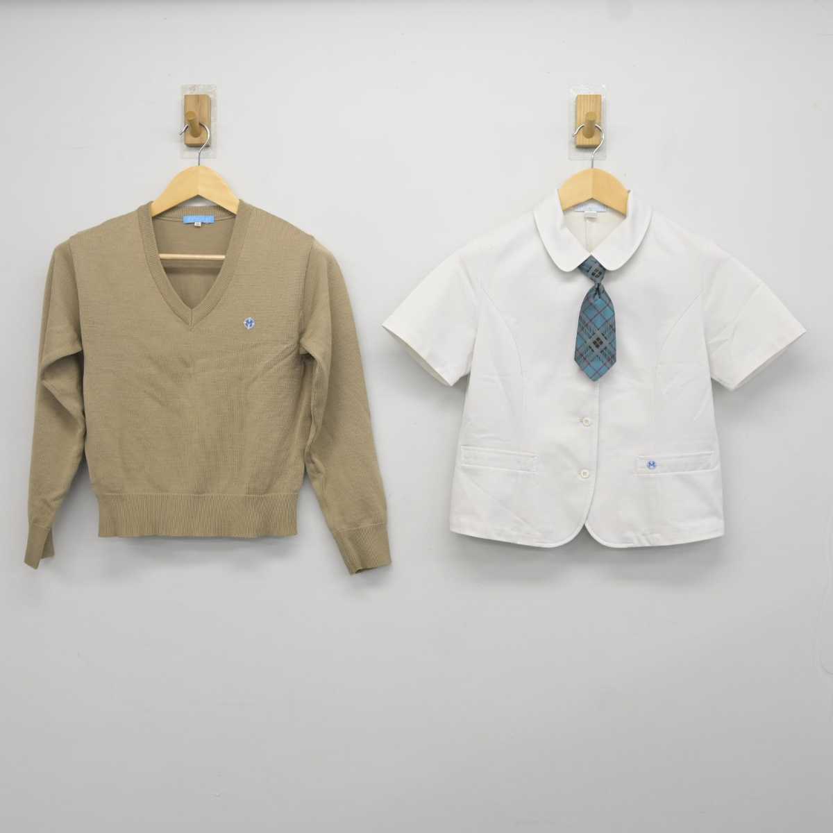 【中古】熊本県 熊本マリスト学園高等学校 女子制服 3点 シャツ・ニット Sf042003 中古制服通販パレイド