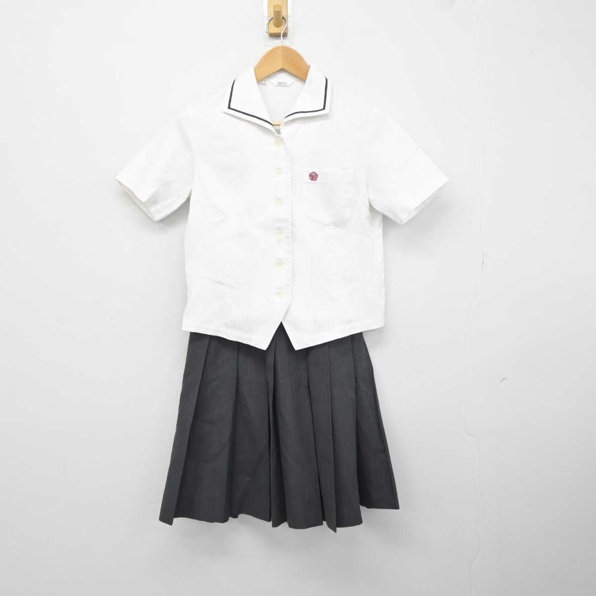 【中古】奈良県 奈良情報商業高等学校 女子制服 3点 シャツ・スカート Sf042581 中古制服通販パレイド