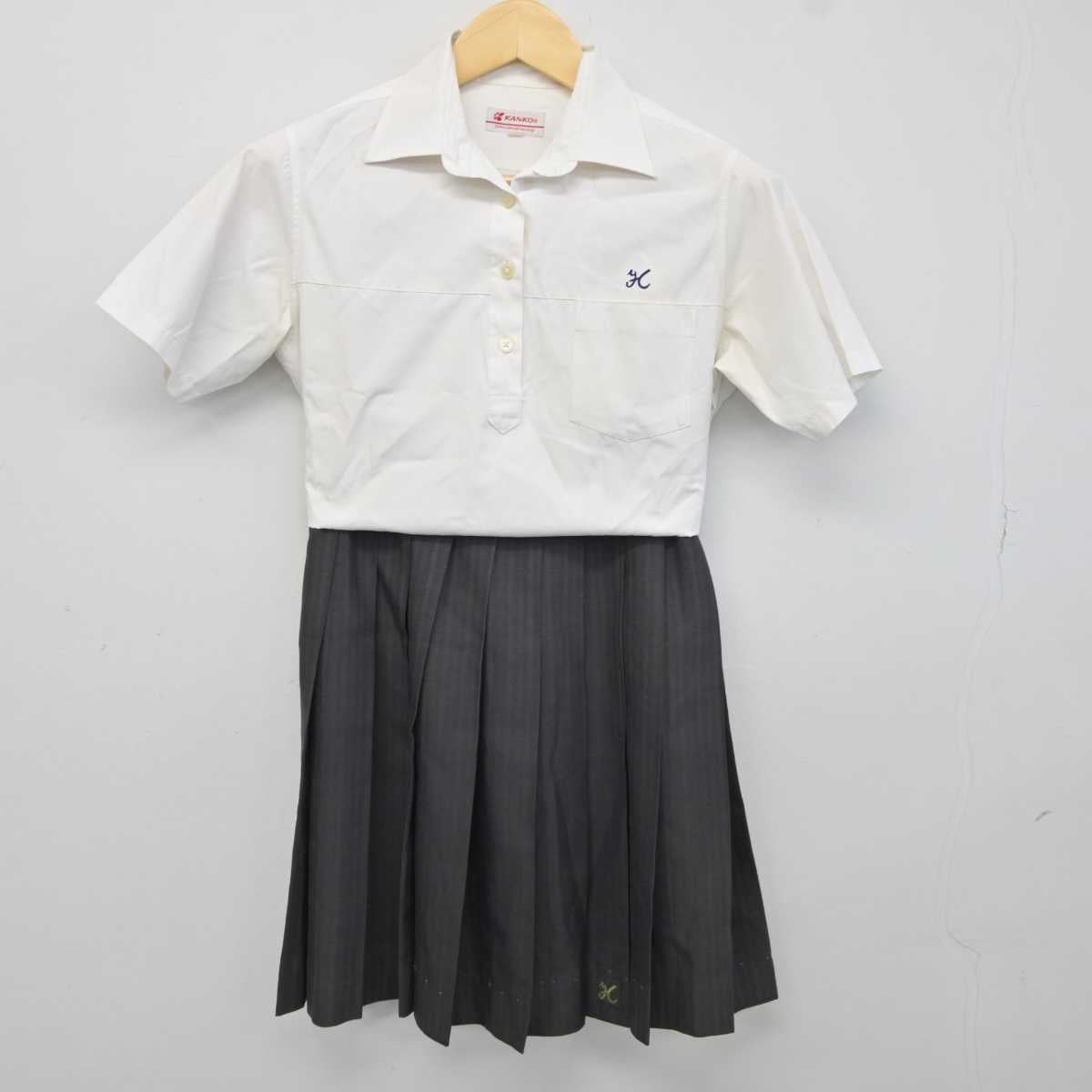 【中古】沖縄県 北部農林高等学校 女子制服 2点 シャツ・スカート Sf042727 中古制服通販パレイド