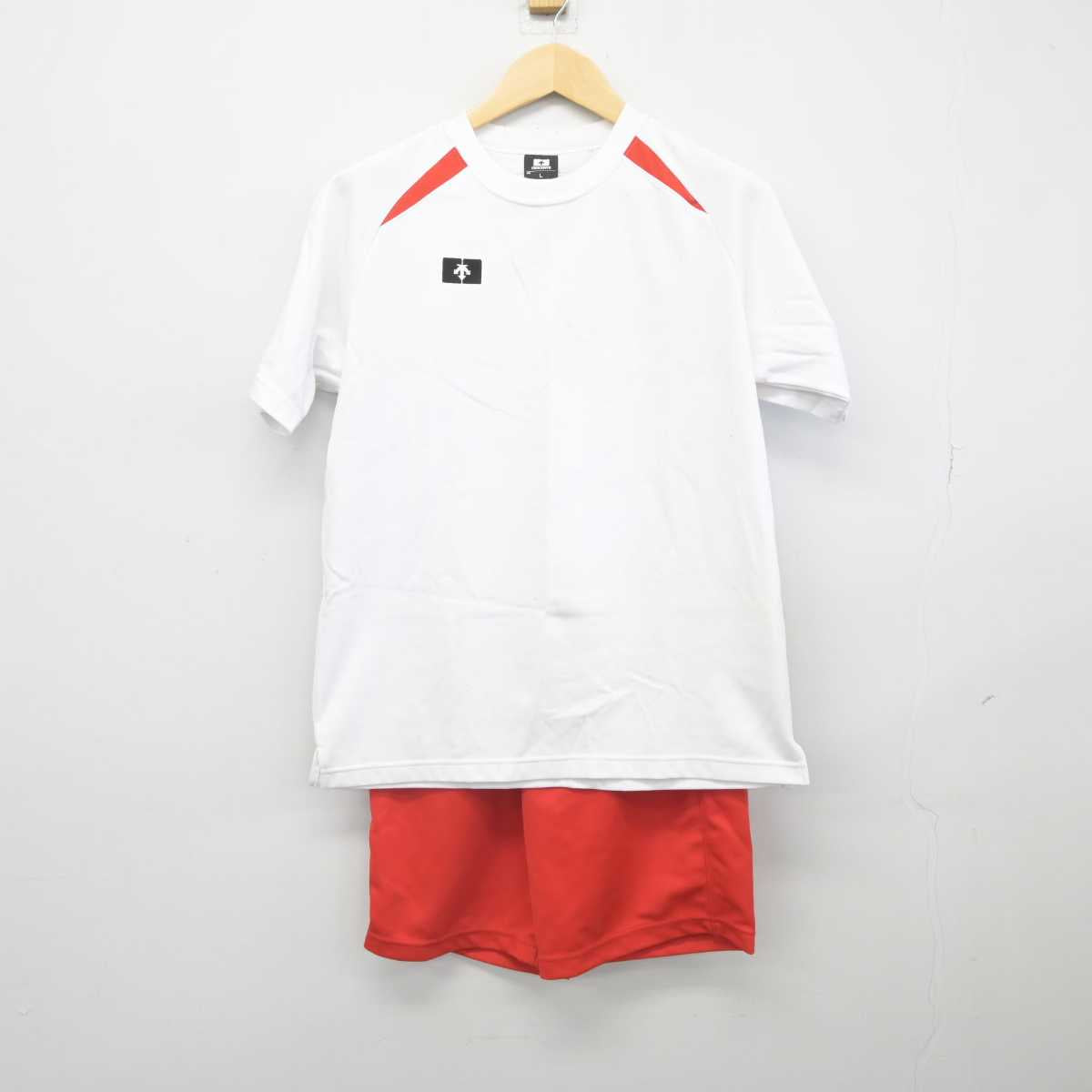 【中古】福岡県 飯塚第一中学校 女子制服 2点 体操服 上・体操服 下 Sf044417 中古制服通販パレイド