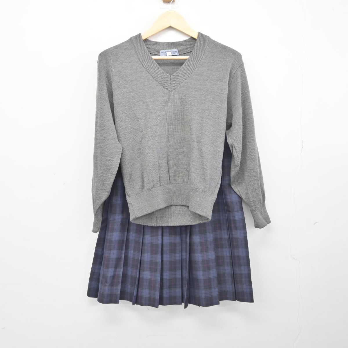 【中古】大阪府 枚方市立津田中学校 女子制服 3点 ニット・スカート・スカート Sf044720 中古制服通販パレイド