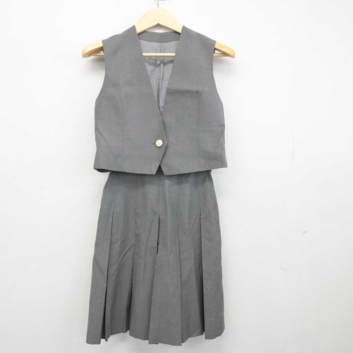 【中古】埼玉県 浦和北高等学校 女子制服 2点 ベスト・スカート Sf047642 中古制服通販パレイド