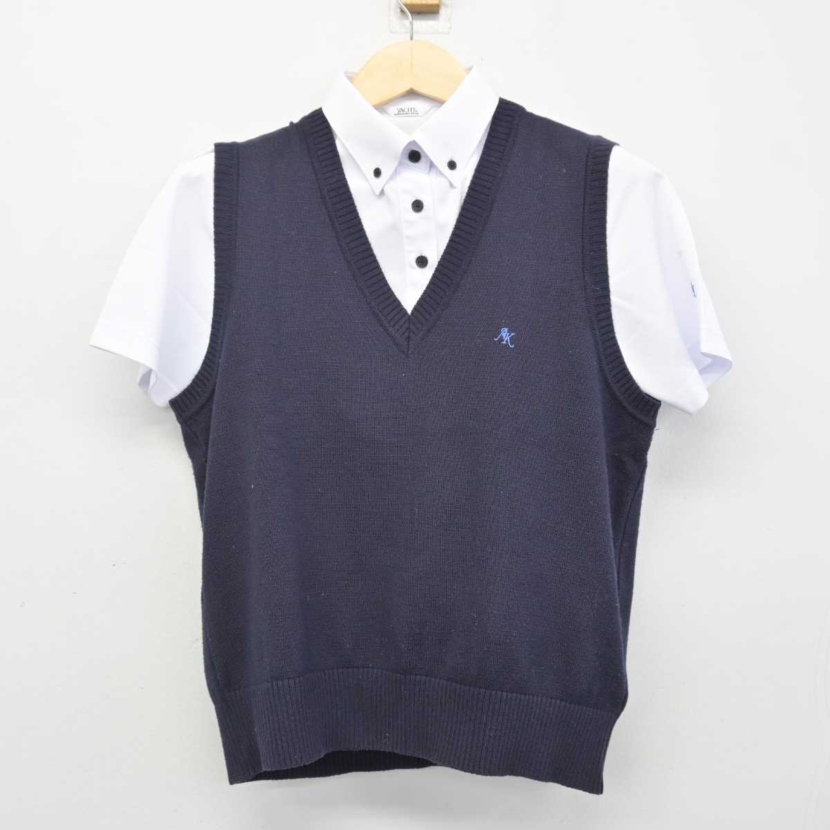 【中古】北海道 北海道旭川北高等学校 女子制服 2点 ニットベスト・シャツ Sf048131 中古制服通販パレイド