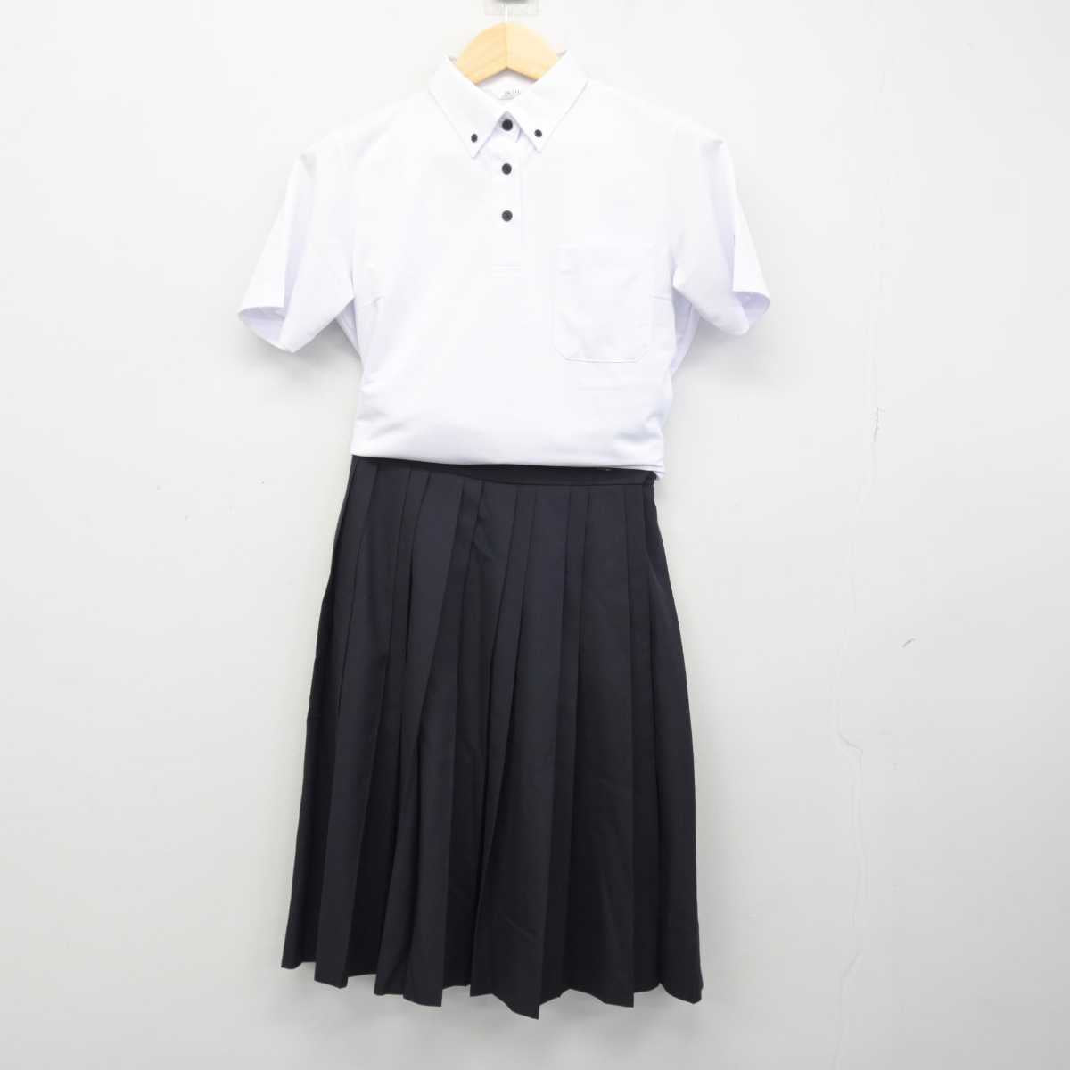 【中古】北海道 北海道旭川北高等学校 女子制服 2点 シャツ・スカート Sf048132 中古制服通販パレイド