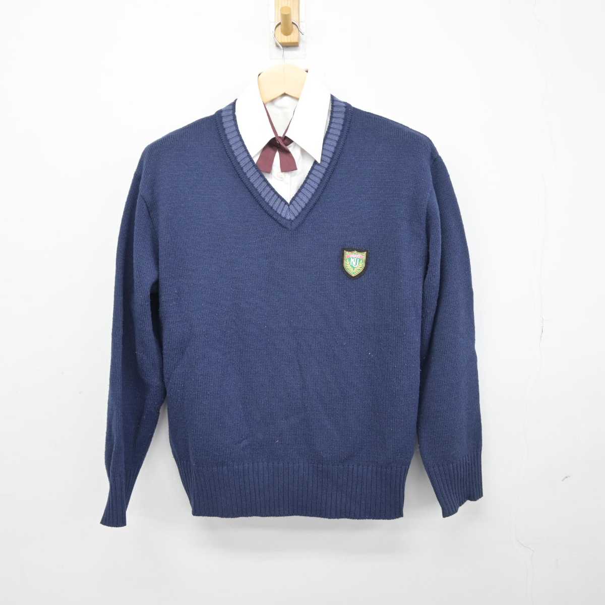 【中古】岐阜県 大垣日本大学高等学校 女子制服 2点 ニット・シャツ Sf048277 中古制服通販パレイド