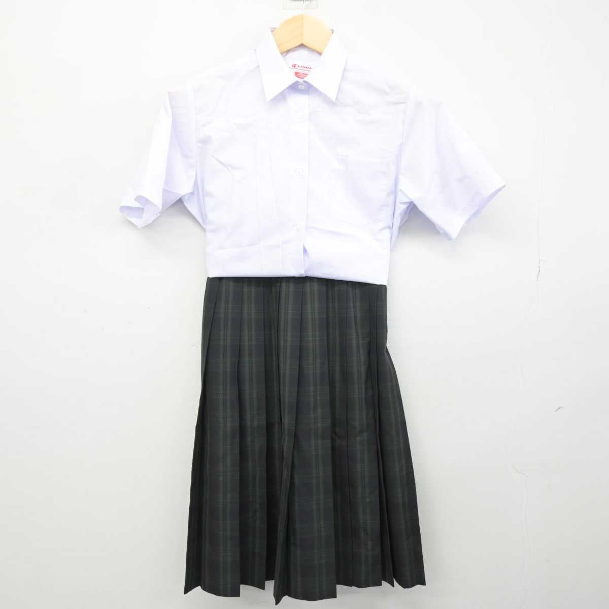 【中古】宮城県 向陽台中学校 女子制服 2点 シャツ・スカート Sf049451 中古制服通販パレイド