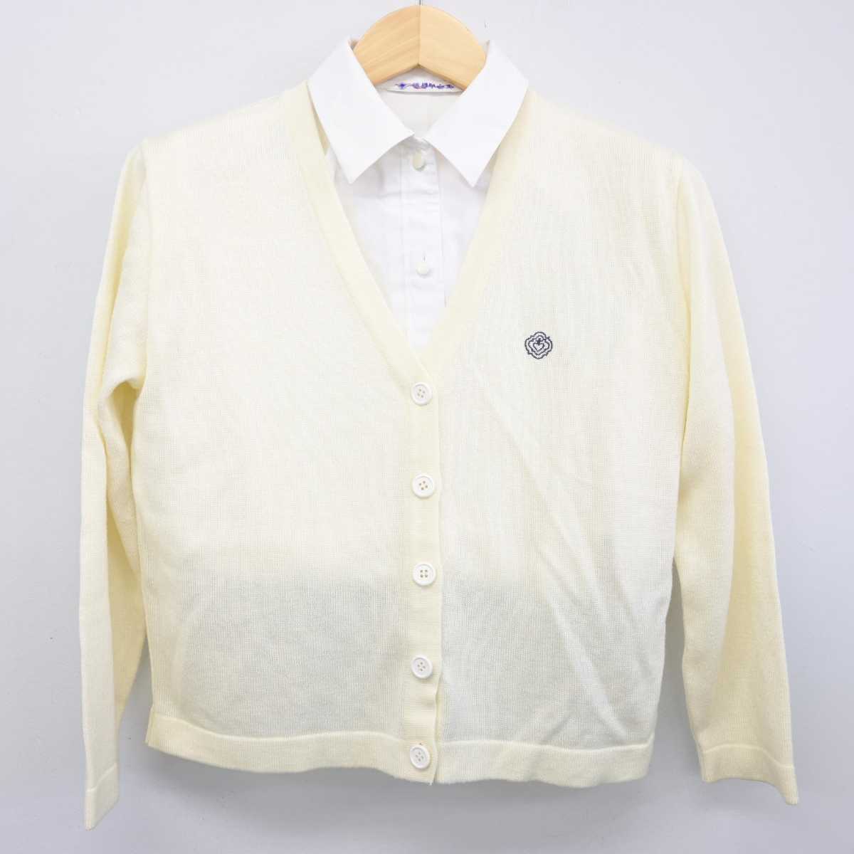 【中古】熊本県 熊本信愛女学院高等学校 女子制服 2点 ニット・シャツ Sf049550 中古制服通販パレイド