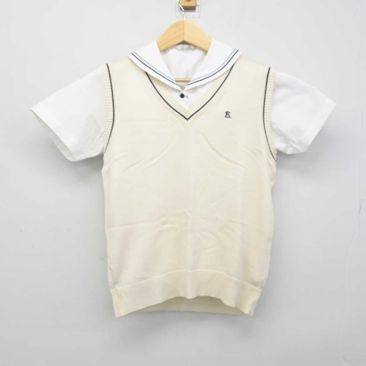 【中古】愛知県 愛知啓成高等学校 女子制服 2点 ニットベスト・シャツ Sf049826 中古制服通販パレイド