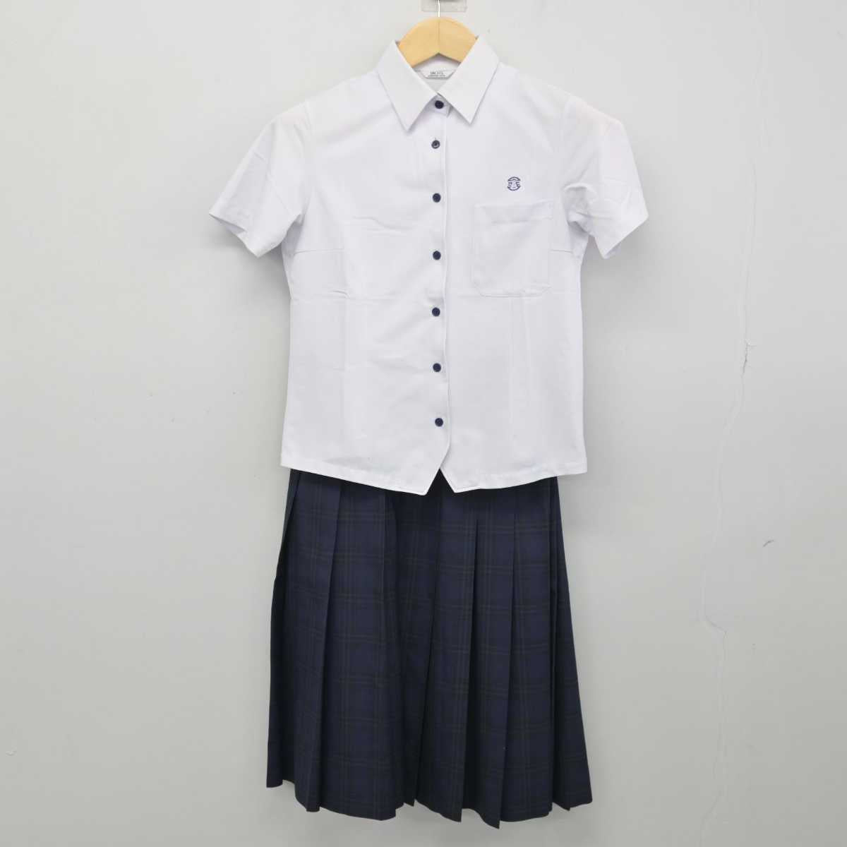 【中古】福岡県 春日高等学校 女子制服 2点 シャツ・スカート Sf050012 中古制服通販パレイド