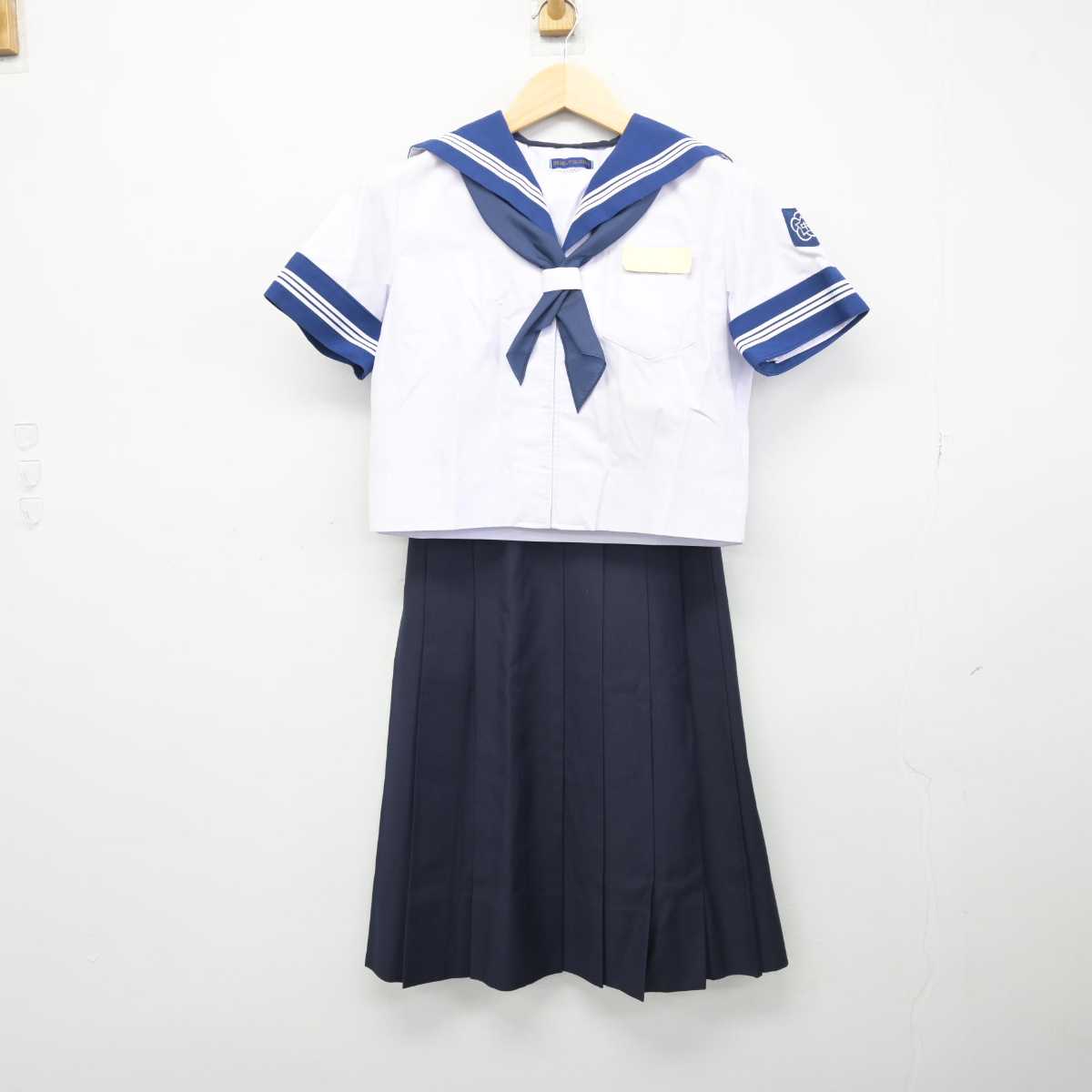【中古】山梨県 甲府市立北中学校 女子制服 4点 セーラー服・スカート Sf050142 中古制服通販パレイド