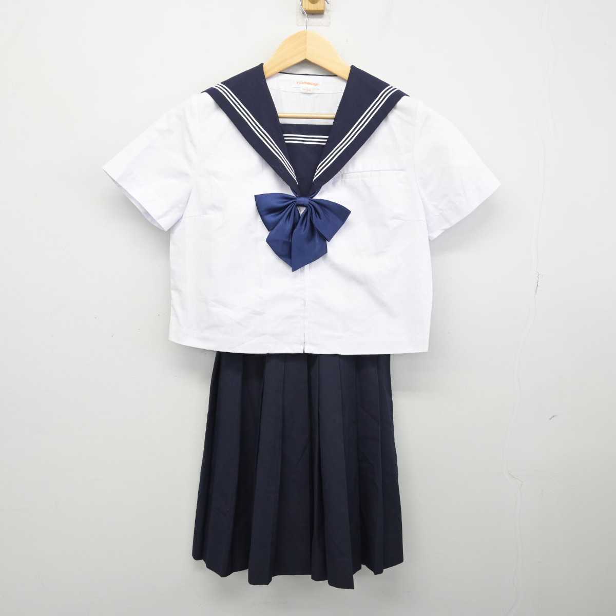 【中古】秋田県 秋田西中学校 女子制服 4点 セーラー服・セーラー服・スカート Sf050451 中古制服通販パレイド