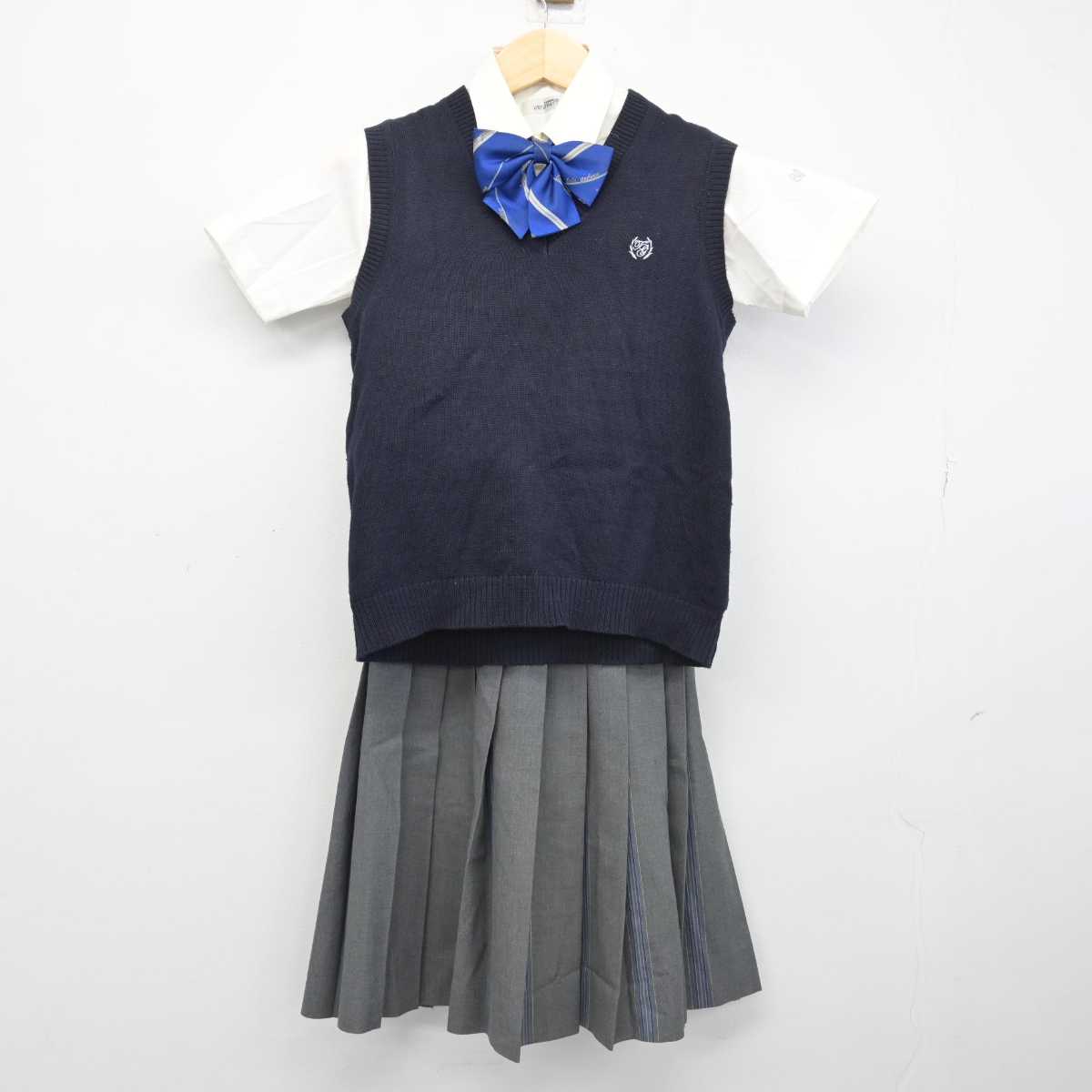 【中古】神奈川県 桐蔭学園高等学校 女子制服 5点 ニットベスト・シャツ・スカート Sf050673 中古制服通販パレイド