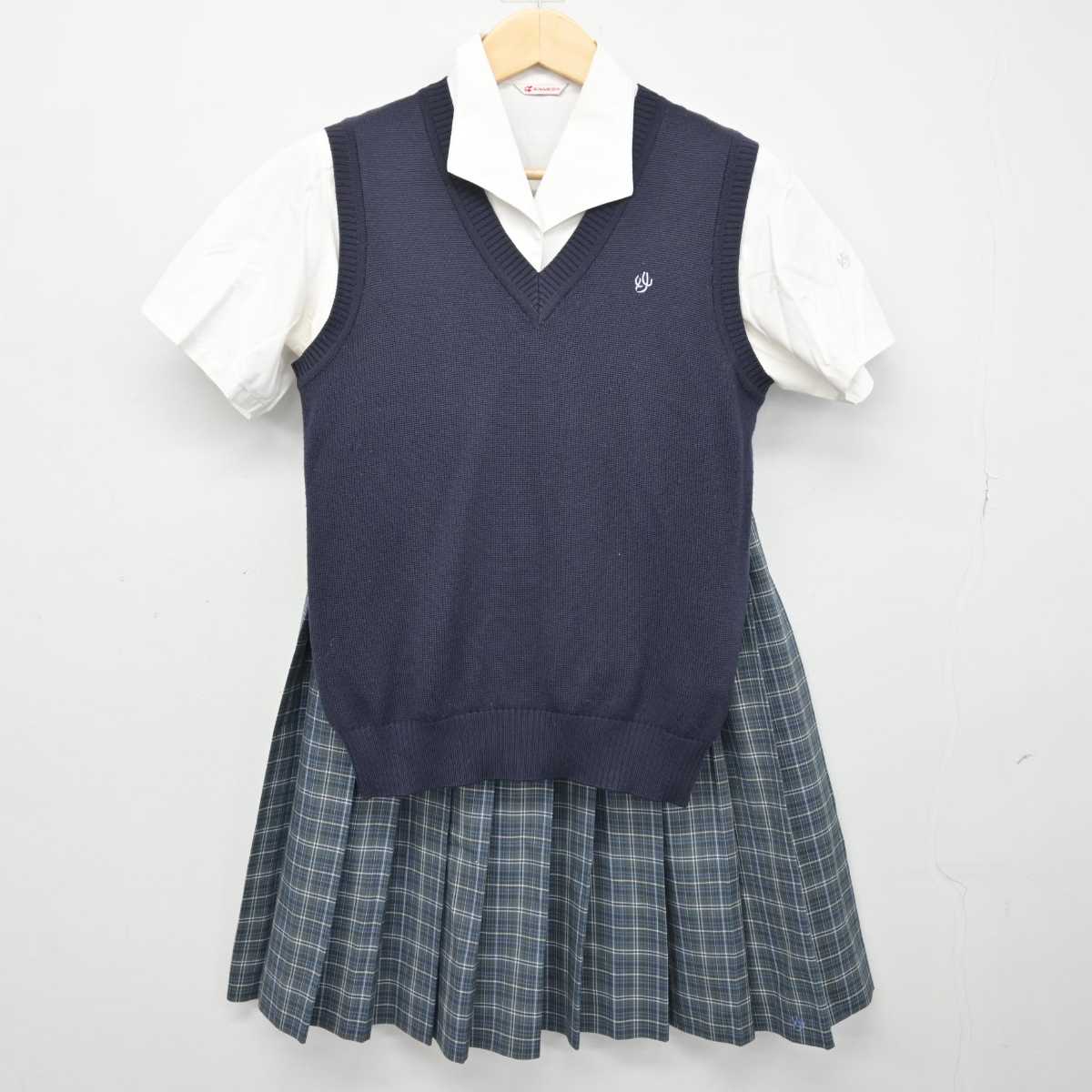 【中古】埼玉県 草加高等学校 女子制服 3点 シャツ・ニットベスト・スカート Sf050989 中古制服通販パレイド