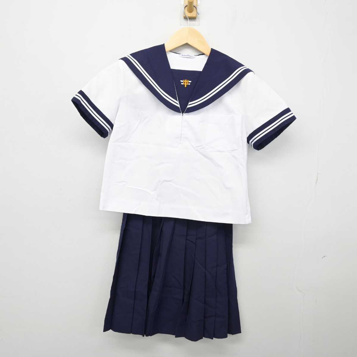 【中古】佐賀県 佐志中学校 女子制服 2点 セーラー服・スカート Sf051308 中古制服通販パレイド