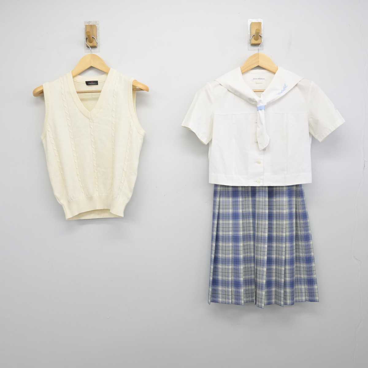 【中古】愛知県 名城大学附属高等学校 女子制服 3点 セーラー服・ニットベスト・スカート Sf051338 中古制服通販パレイド
