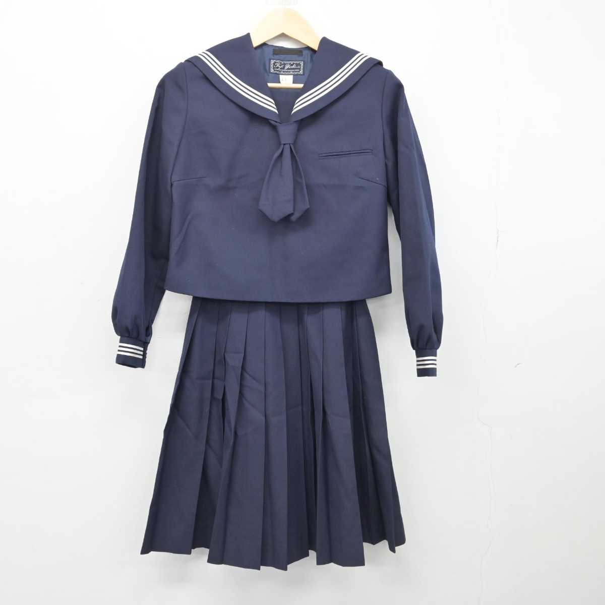 【中古】北海道 士幌中央中学校 女子制服 5点 セーラー服・セーラー服・スカート Sf051681 中古制服通販パレイド