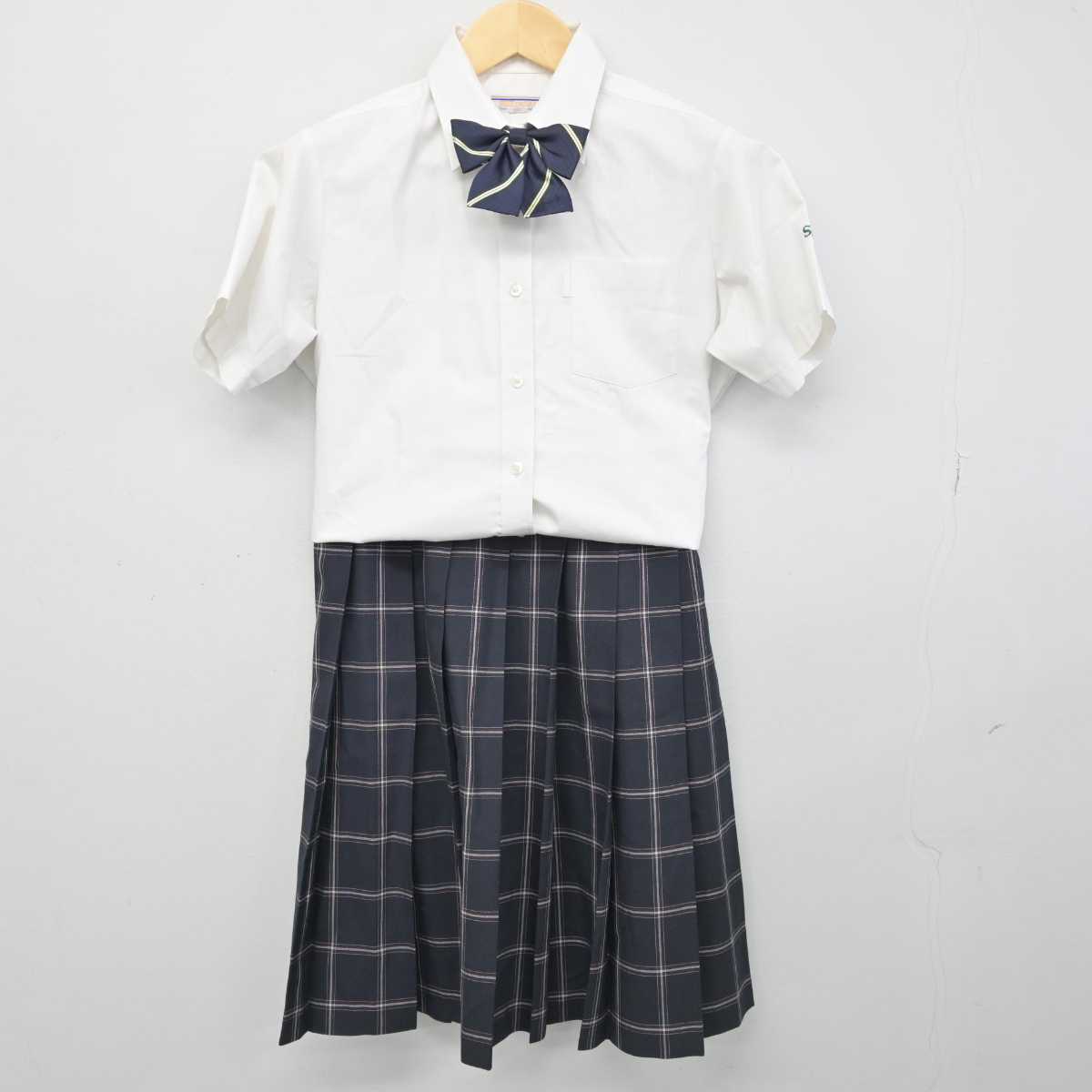 【中古】埼玉県 栄東高等学校 女子制服 3点 シャツ・スカート Sf051971 中古制服通販パレイド