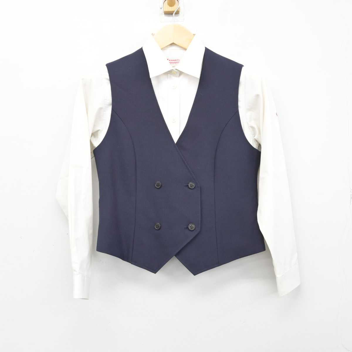 【中古】山梨県 甲府西高等学校 女子制服 2点 シャツ・ベスト Sf052045 中古制服通販パレイド