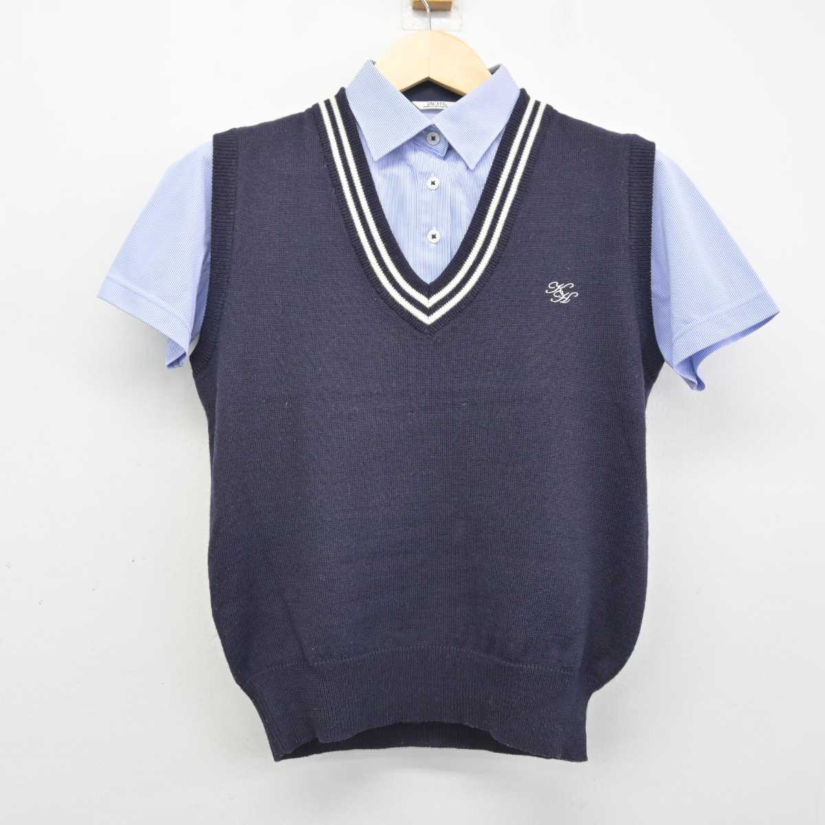 【中古】北海道 北広島高等学校 女子制服 2点 ニットベスト・シャツ Sf052192 中古制服通販パレイド