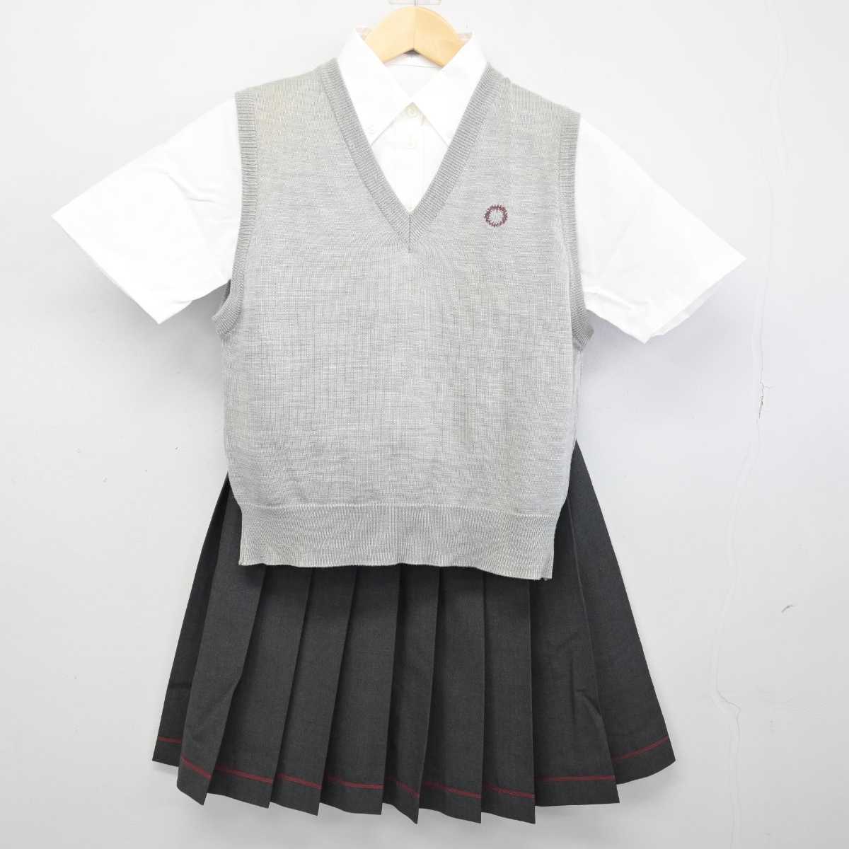 【中古】東京都 桜美林高等学校 女子制服 3点 ニットベスト・シャツ・スカート Sf053040 中古制服通販パレイド