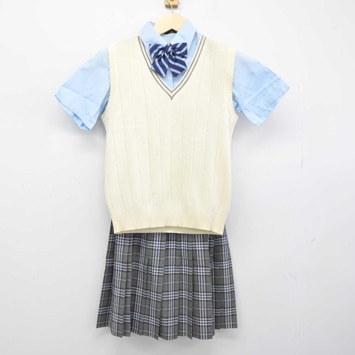 【中古】神奈川県 横浜商科大学高等学校 女子制服 5点 シャツ・ニットベスト・スカート Sf053260 中古制服通販パレイド