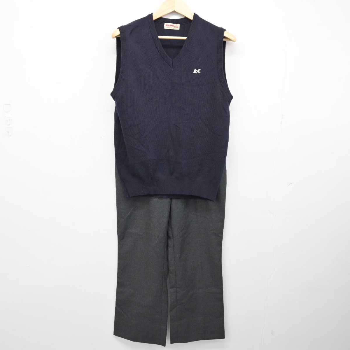 【中古】北海道 北海道釧路商業高等学校 女子制服 2点 ニットベスト・ズボン Sf053330 中古制服通販パレイド