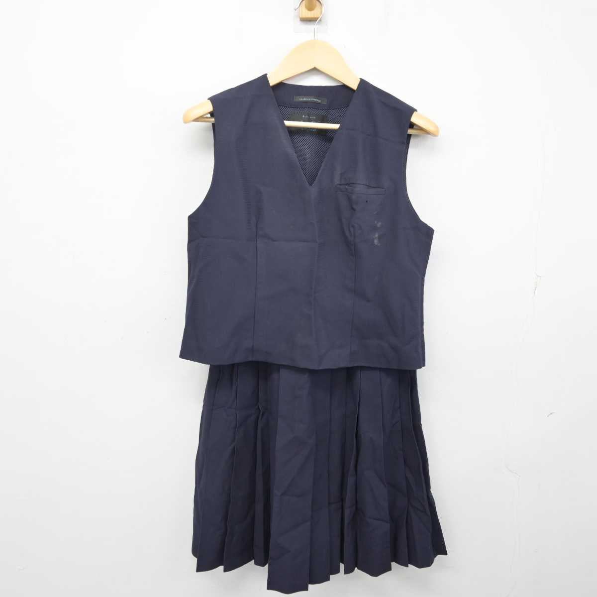 【中古】岩手県 盛岡市立高等学校 女子制服 2点 ベスト・スカート Sf054969 中古制服通販パレイド
