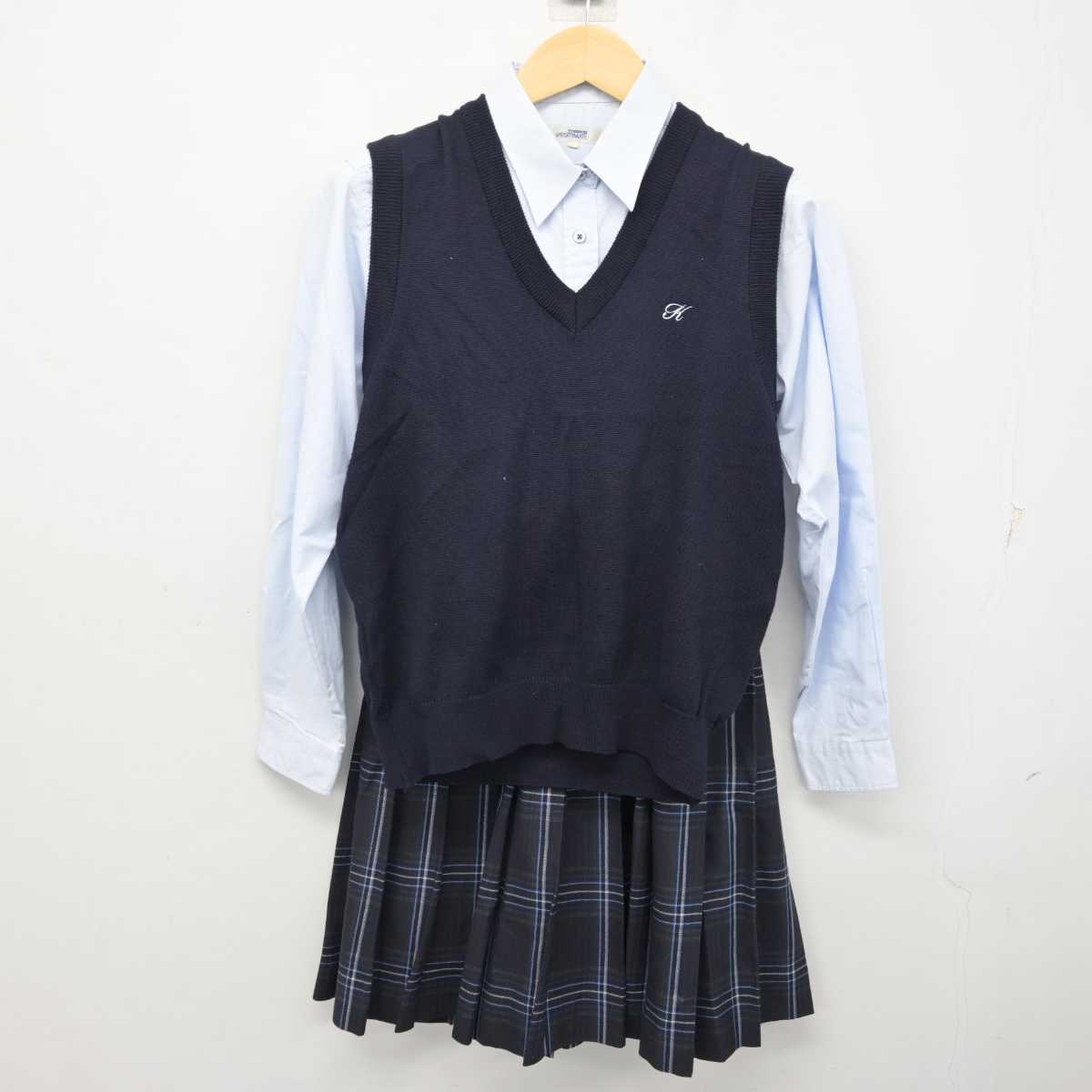 【中古】埼玉県 大宮開成中学・高等学校 中高一貫部 女子制服 3点 ニットベスト・シャツ・スカート Sf056365 中古制服通販パレイド
