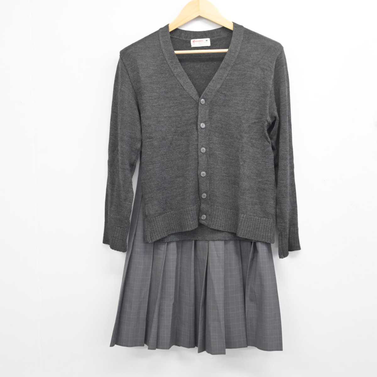 【中古】北海道 札幌平岸高等学校 女子制服 2点 ニット・スカート Sf056817 中古制服通販パレイド