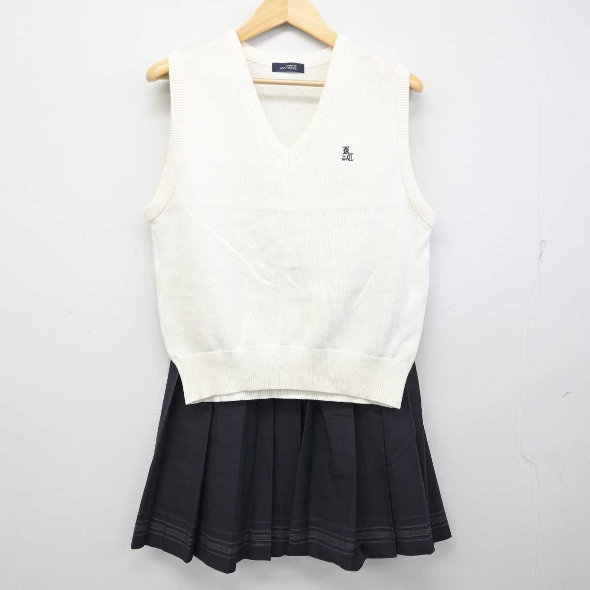 【中古】山梨県 甲府商業高等学校 女子制服 2点 ニットベスト・スカート Sf057374 中古制服通販パレイド