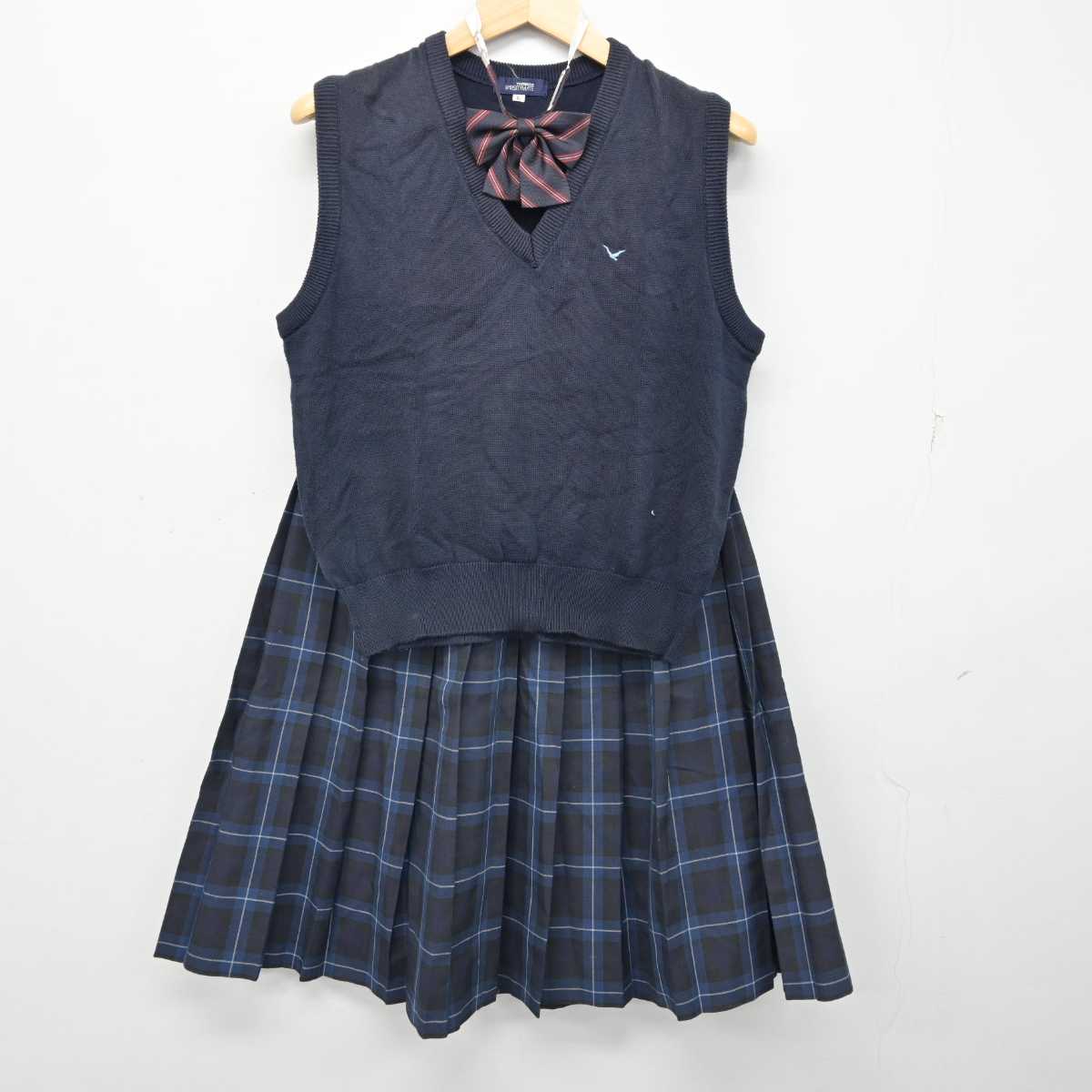 【中古】福岡県 福岡講倫館高等学校 女子制服 3点 ニットベスト・スカート Sf058179 中古制服通販パレイド