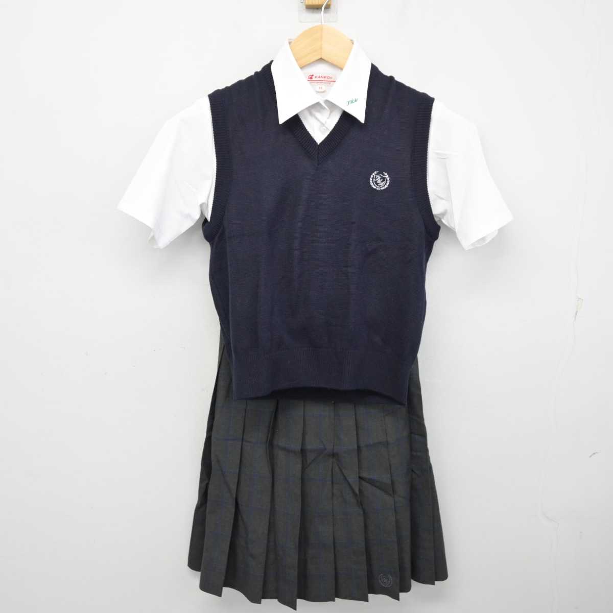 【中古】東京都 東京農業大学第一高等学校 女子制服 3点 ニットベスト・シャツ・スカート Sf058429 中古制服通販パレイド