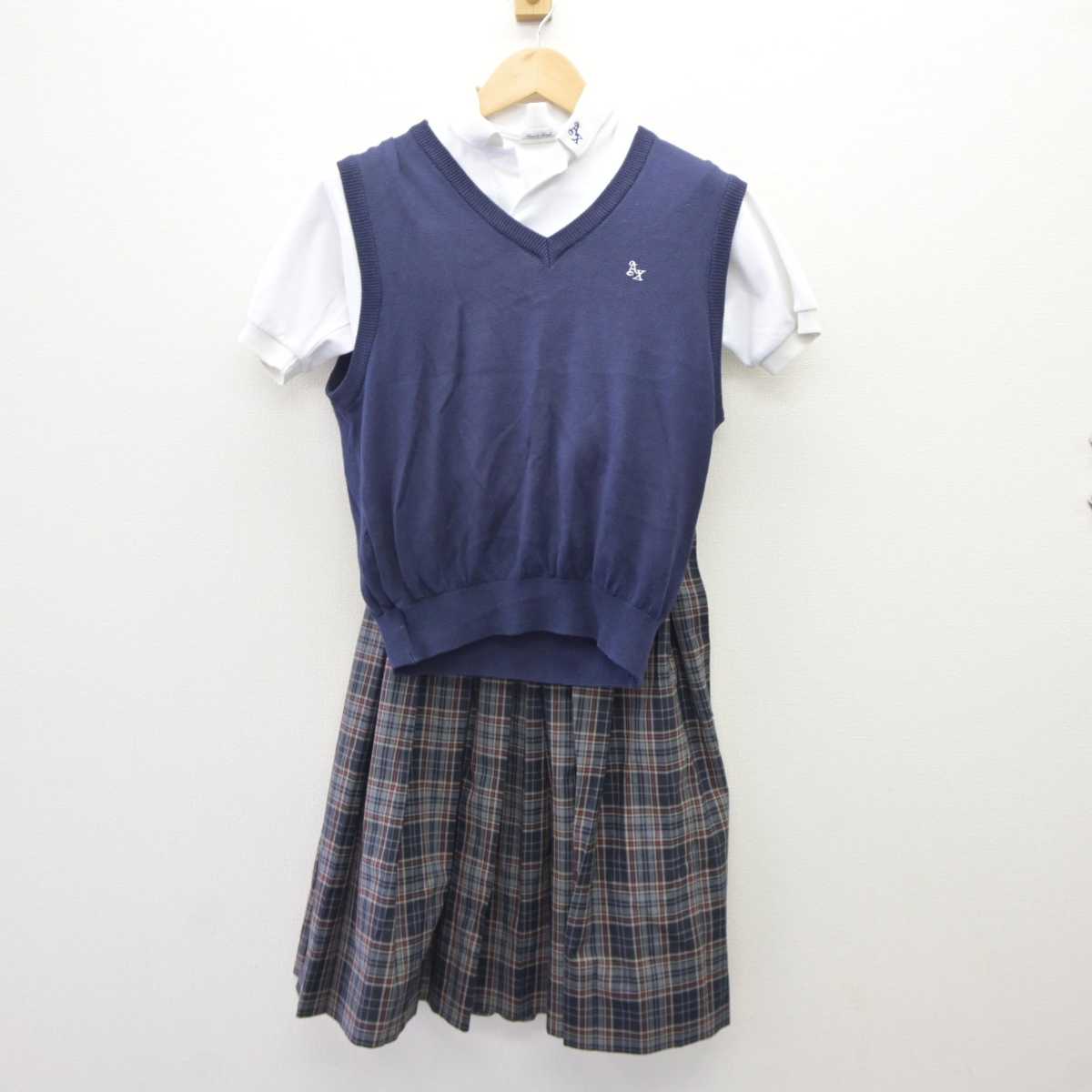 【中古】東京都 足立区立第十中学校 女子制服 3点 ニットベスト・その他アイテム・スカート Sf060204 中古制服通販パレイド