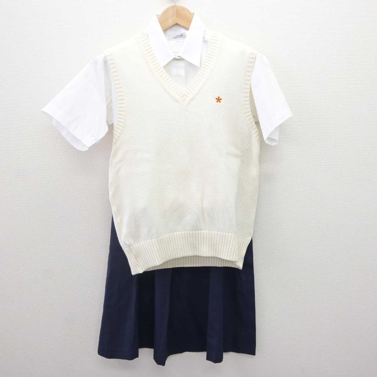 【中古】埼玉県 熊谷女子高等学校 女子制服 3点 ニットベスト・シャツ・スカート Sf064959 中古制服通販パレイド
