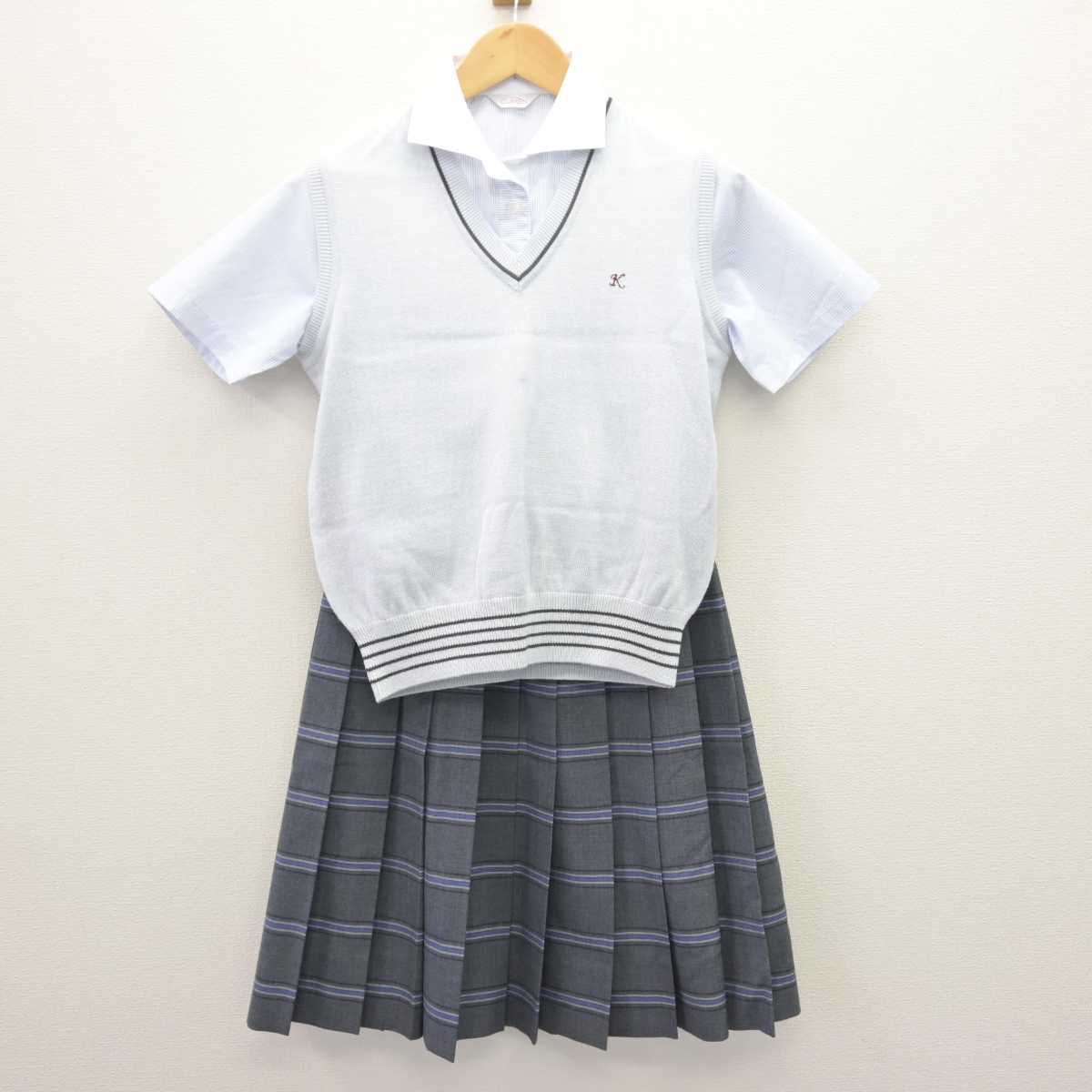 【中古】大阪府 関西福祉科学大学高等学校 女子制服 3点 ニットベスト・シャツ・スカート Sf066539 中古制服通販パレイド