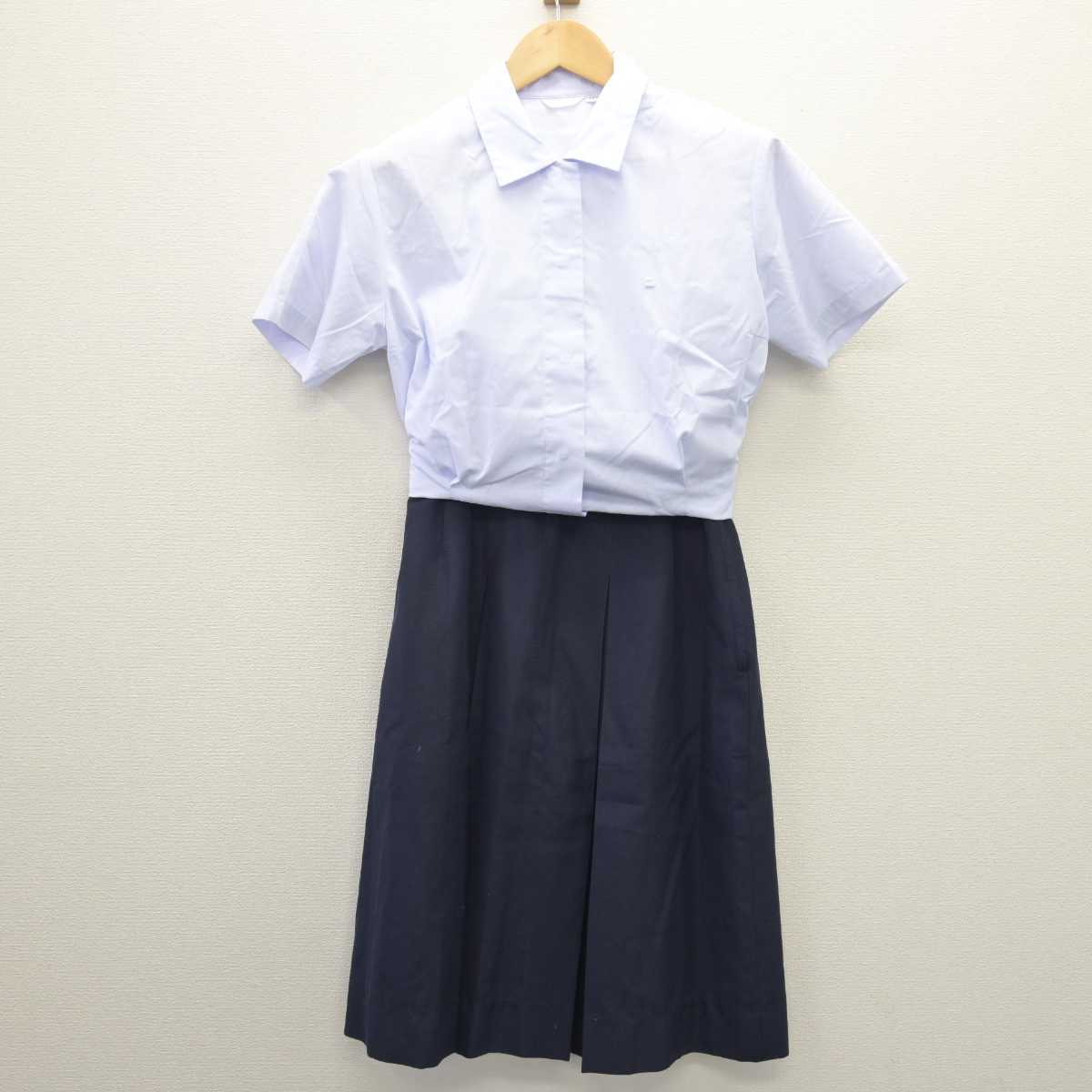 【中古】鹿児島県 鹿児島女子高等学校 女子制服 2点 シャツ・スカート Sf067727 中古制服通販パレイド