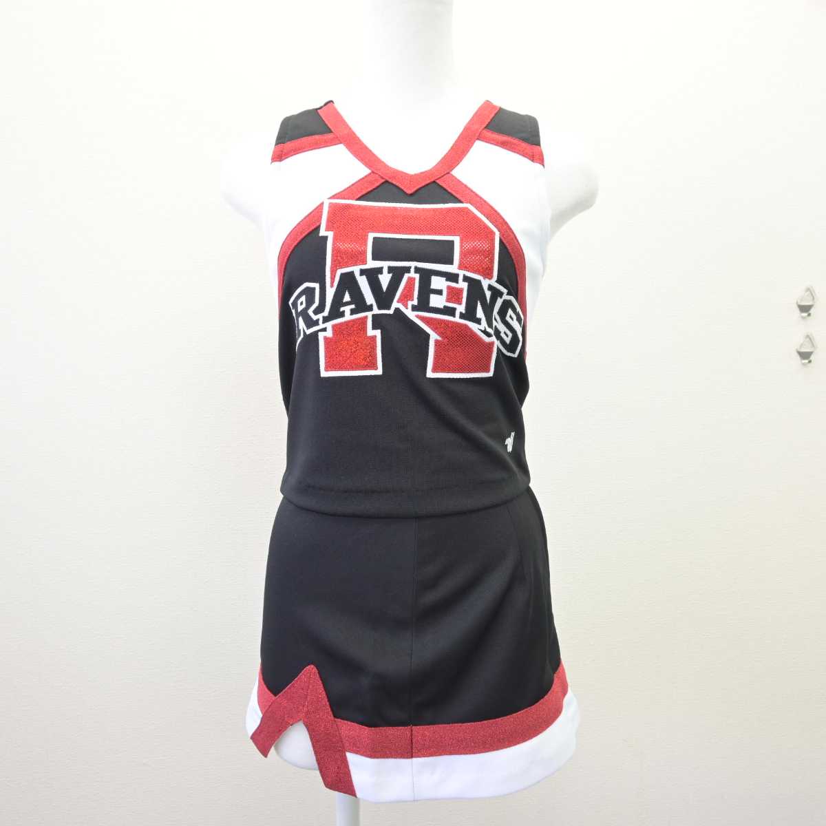 【中古】兵庫県 神戸大学アメリカンフットボール部ravens チアリーダーユニフォーム 女子制服 3点 部活ユニフォーム 上・部活ユニフ