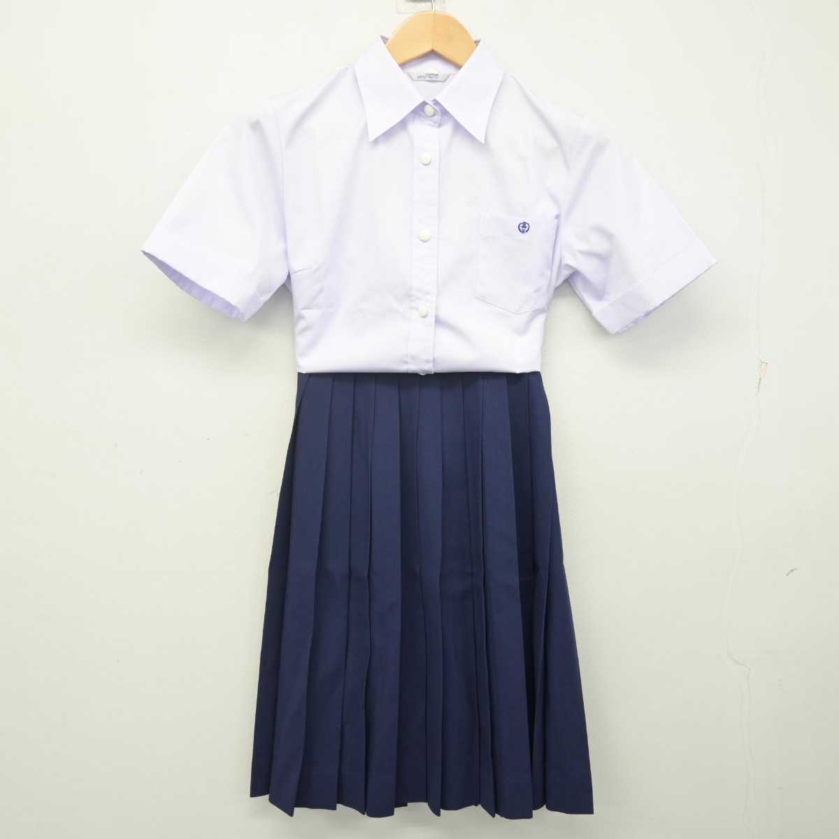 【中古】青森県 八戸北高等学校 女子制服 2点 シャツ・スカート Sf070531 中古制服通販パレイド