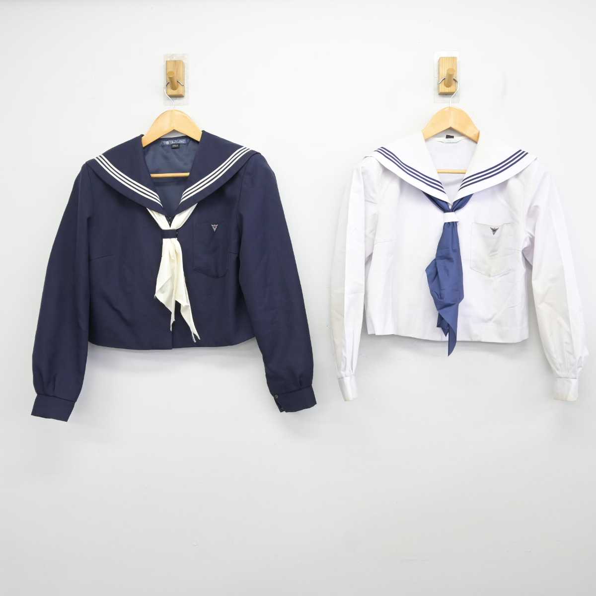 【中古】和歌山県 和歌山商業高等学校 女子制服 4点 セーラー服・セーラー服 Sf073327 中古制服通販パレイド