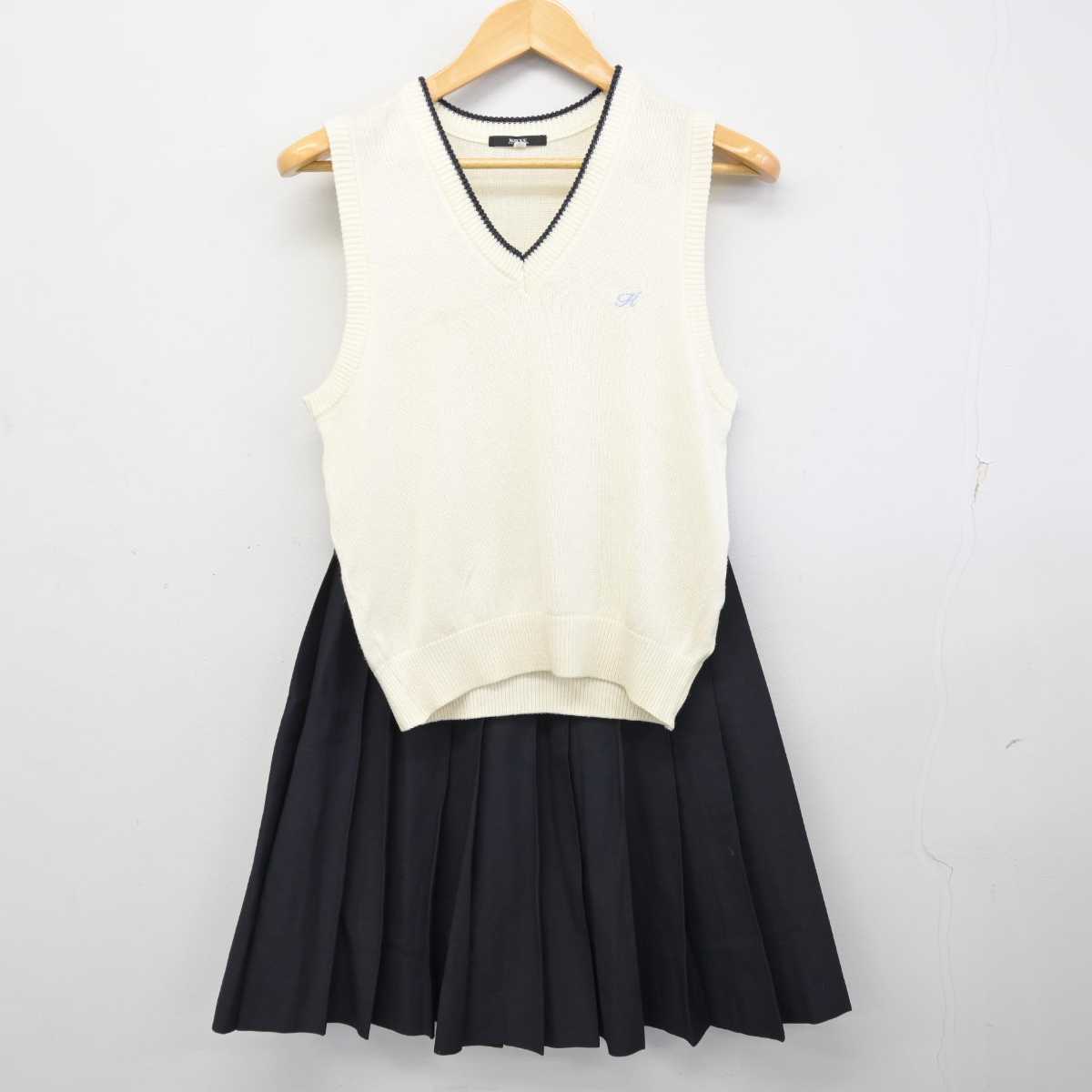 【中古】埼玉県 鴻巣高等学校 女子制服 2点 ニットベスト・スカート Sf073412 中古制服通販パレイド