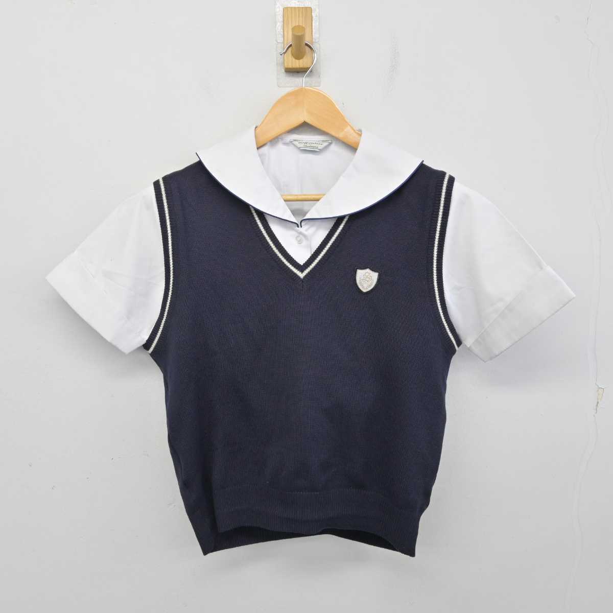 【中古】兵庫県 親和中学校 女子制服 2点 ニットベスト・ブラウス Sf073529 中古制服通販パレイド