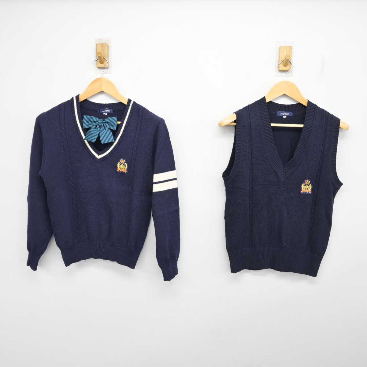 【中古】千葉県 流通経済大学付属柏高等学校 女子制服 3点 ニット・ニットベスト Sf075922 中古制服通販パレイド