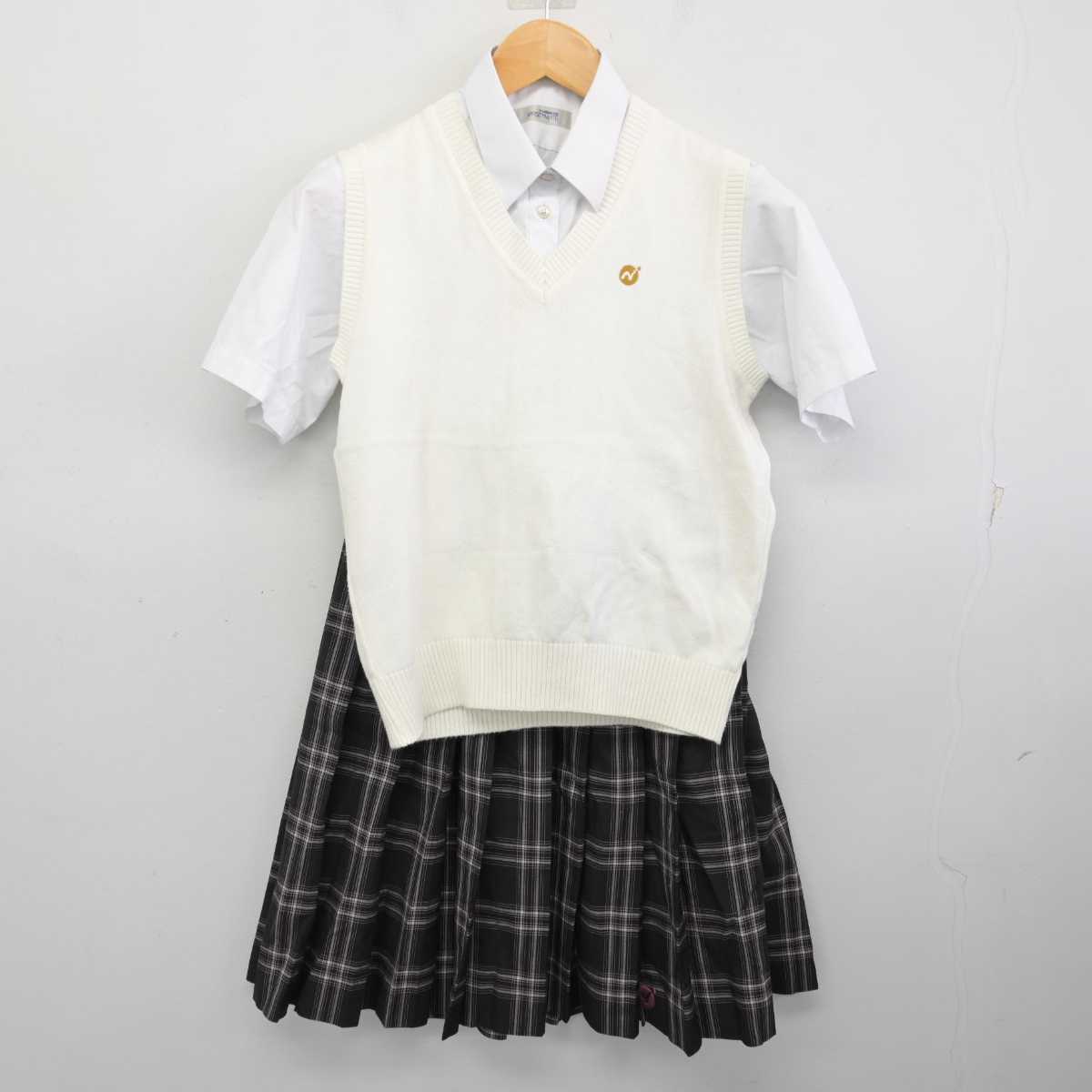【中古】千葉県 二松學舎大学附属柏中学校 女子制服 3点 ニットベスト・シャツ・スカート Sf076352 中古制服通販パレイド