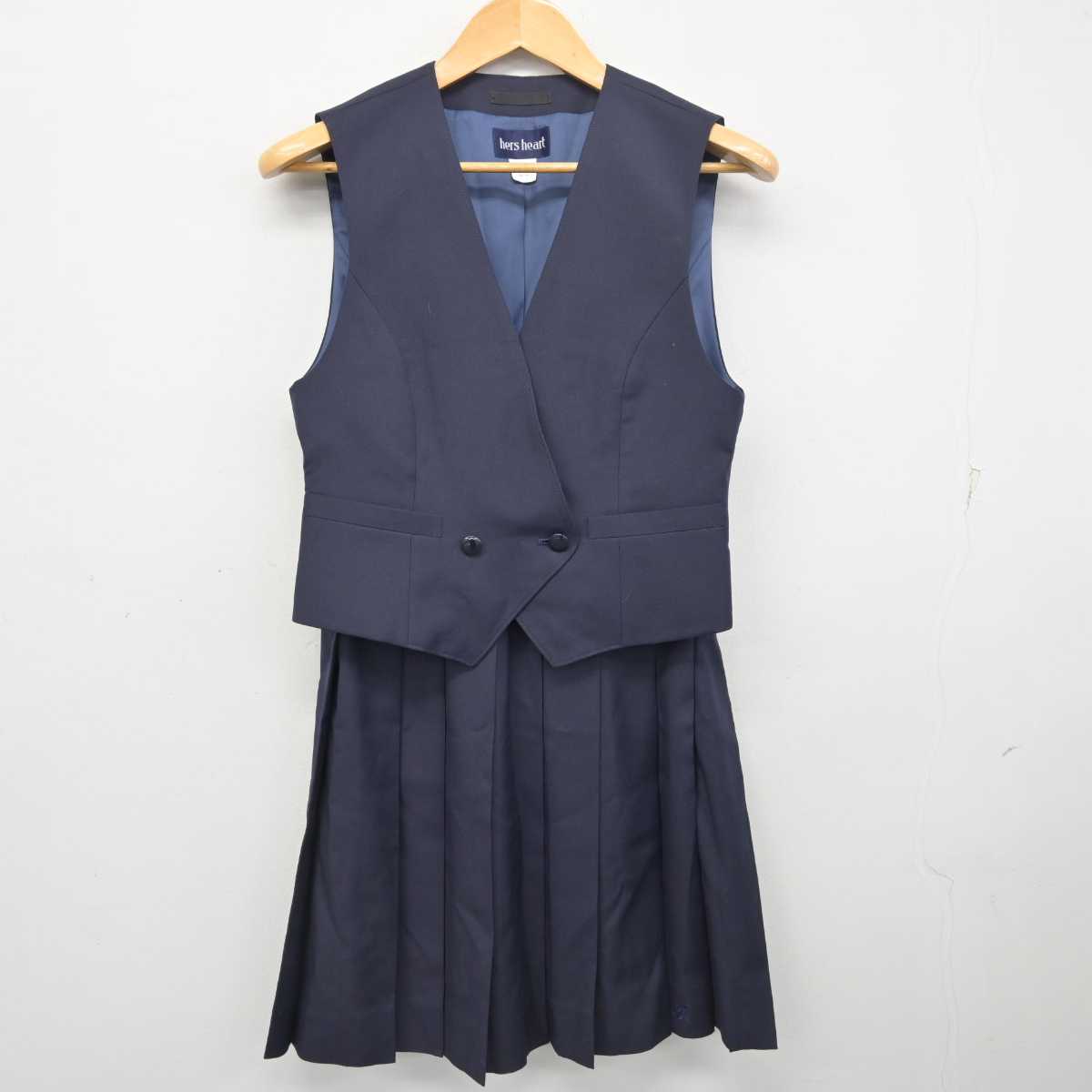 【中古】茨城県 土浦第二高等学校 女子制服 2点 ベスト・スカート Sf078536 中古制服通販パレイド