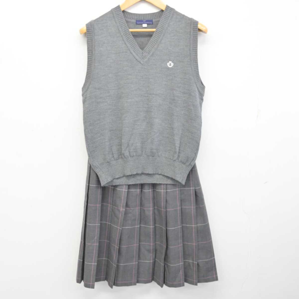 【中古】三重県 四日市メリノール学院高等学校 女子制服 2点 ニットベスト・スカート Sf078611 中古制服通販パレイド