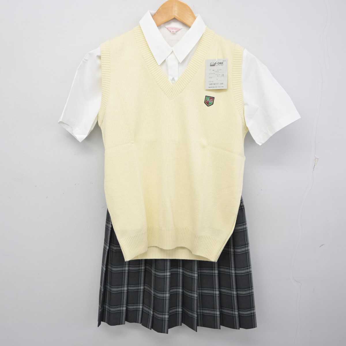 【中古】東京都 実践学園中学校・高等学校 女子制服 3点 ニットベスト・シャツ・スカート Sf079669 中古制服通販パレイド