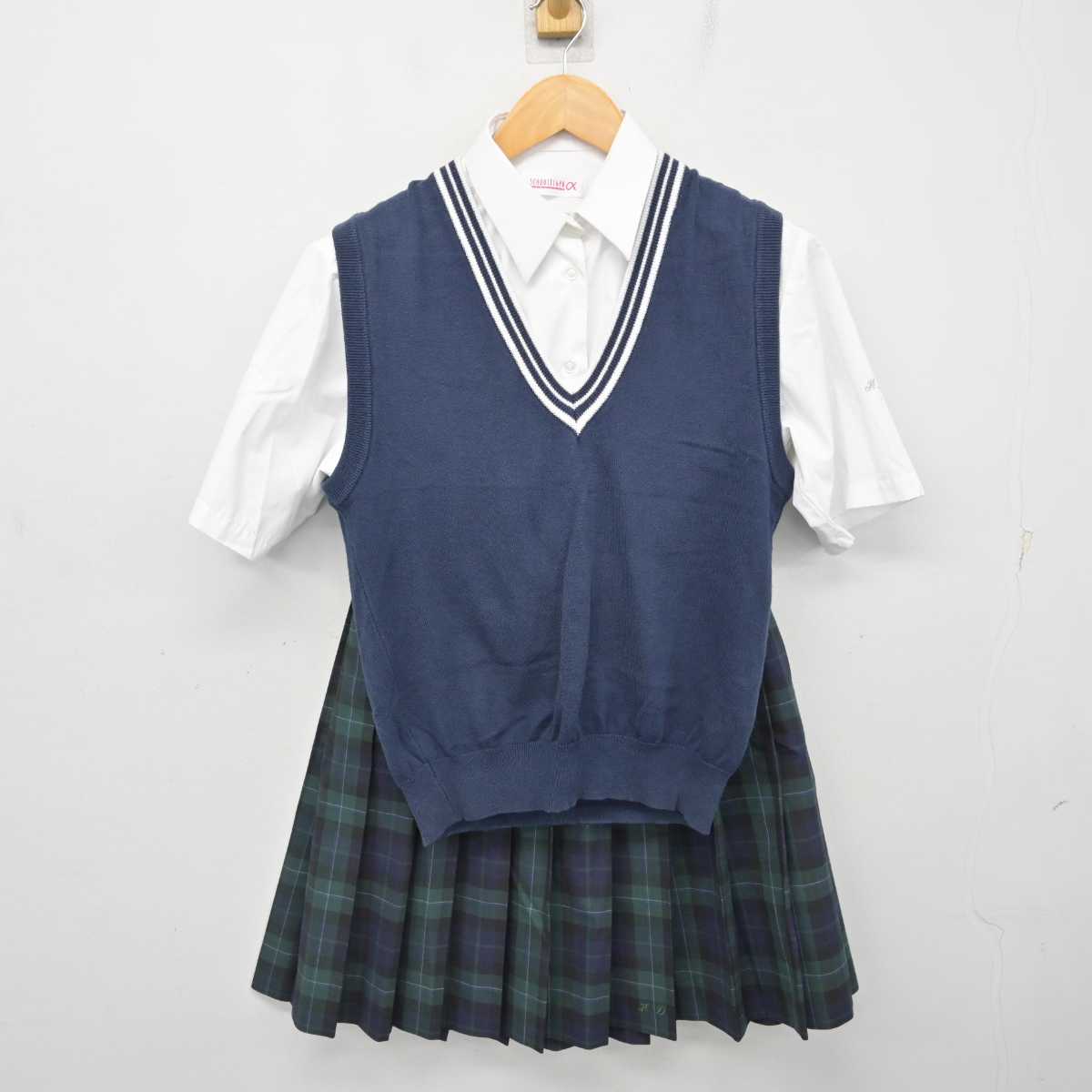 【中古】埼玉県 本庄第一高等学校 女子制服 3点 ニットベスト・シャツ・スカート Sf080208 中古制服通販パレイド